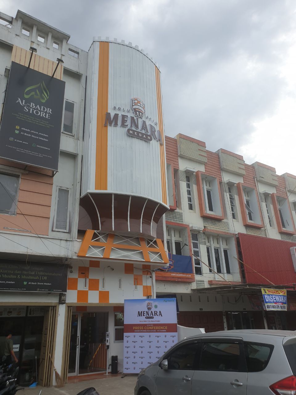 Bolu Stim Menara Buka Toko Resmi Kedua Di Medan, Beri Kejutan untuk ...